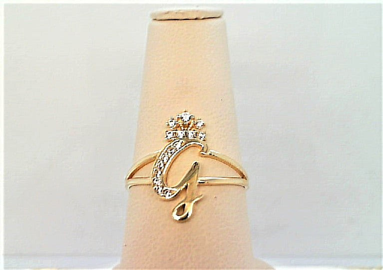 Letter G Croown Quinceanera 14 Karat Ring – Fatima's Fine Jewelry